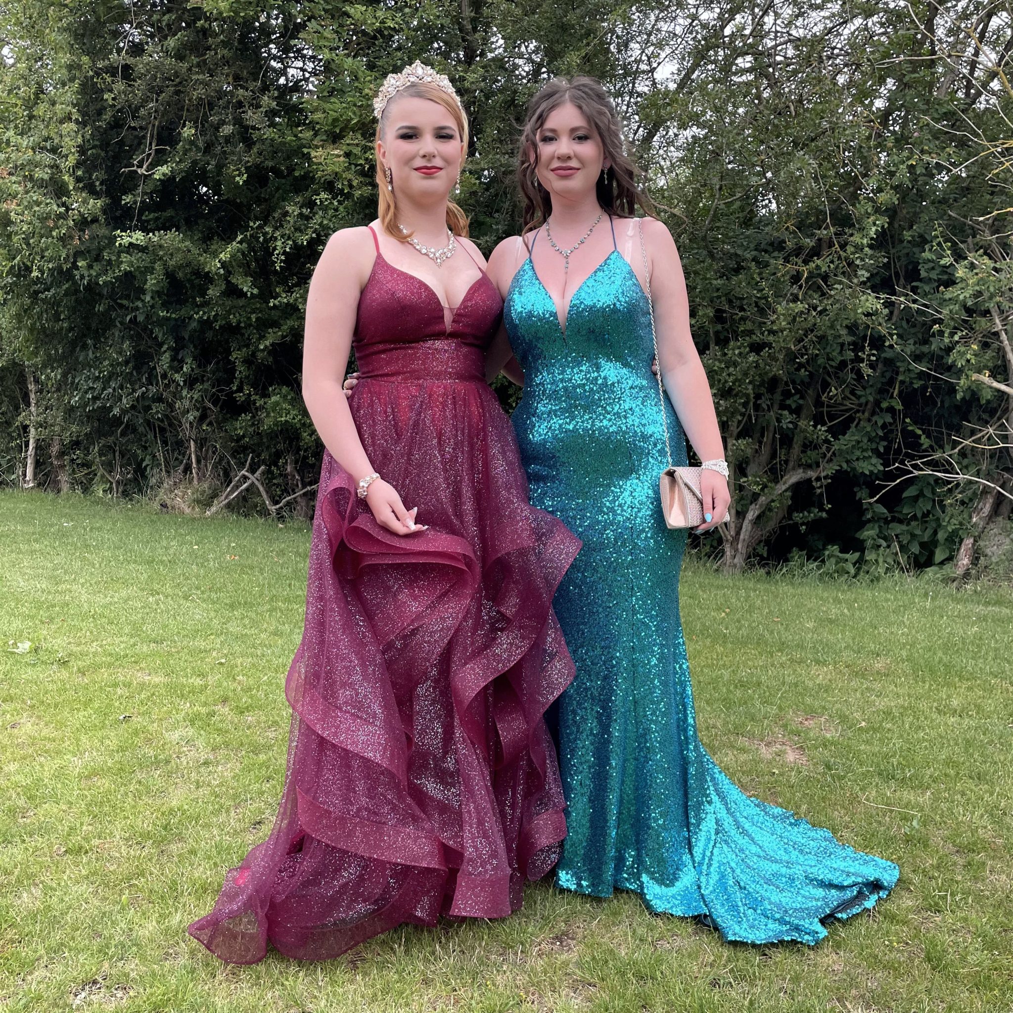 Year 11 celebrate in style at their end of year Prom – Cowley Academy