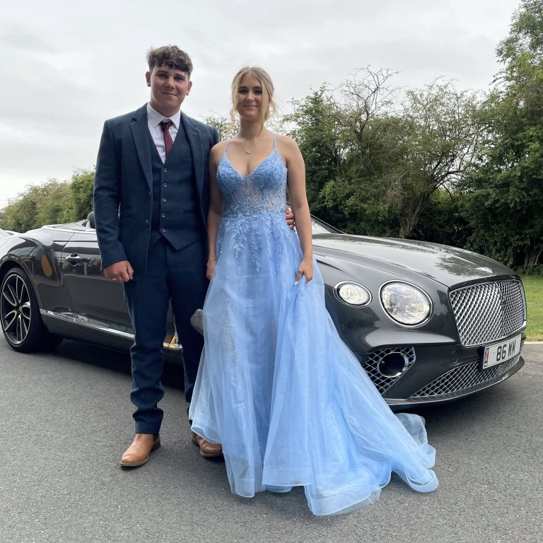 Year 11 celebrate in style at their end of year Prom – Cowley Academy
