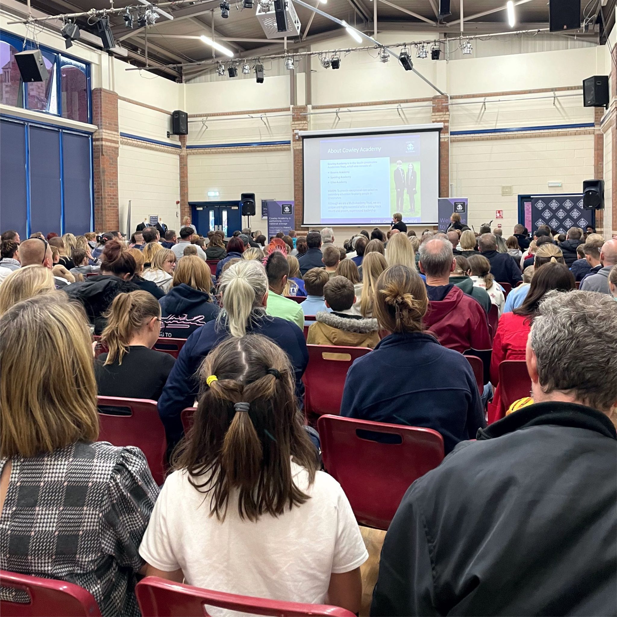 Open Evening welcomes over 800 visitors to visit our school – Cowley ...